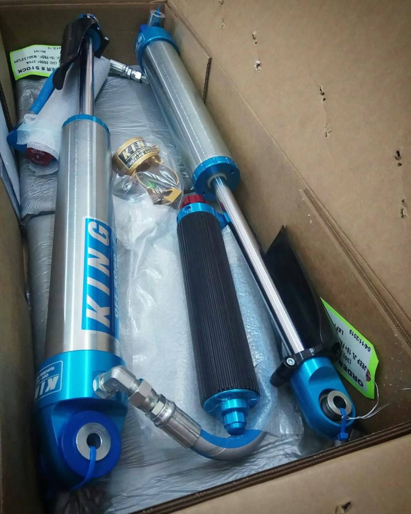 Jual King Shocks - 2.5" Remote Reservoirs Front Shock - Jeep Wrangler JL